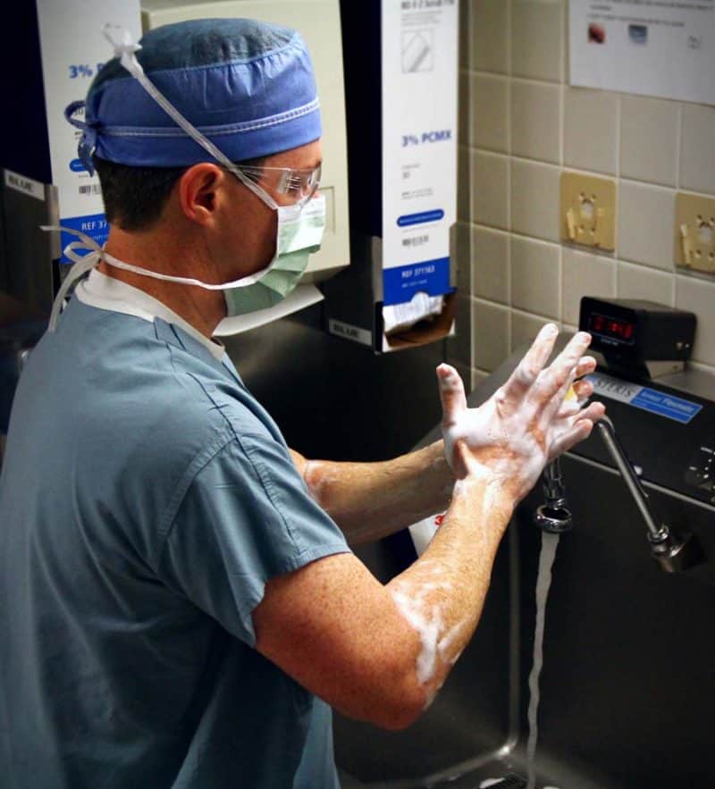 Uterine Isthmocele: Causes, Symptoms and our Approach to Treatments